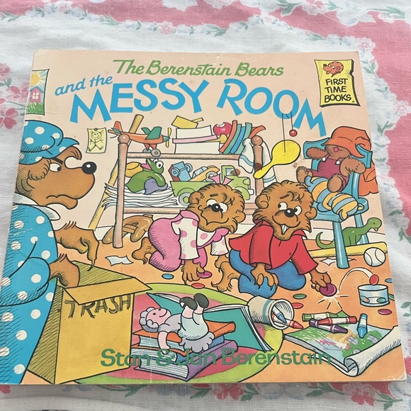 Other | Berenstain Bears Messy Room First Edition Book 199 Very Good ...